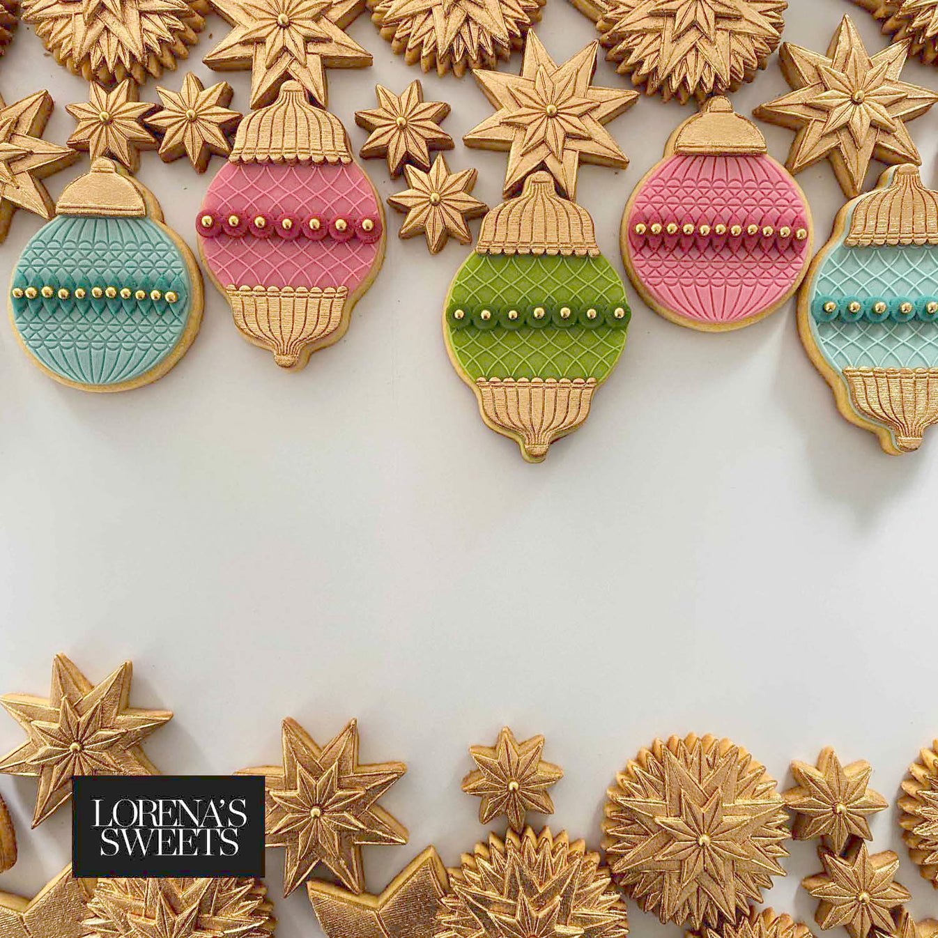 Lorena's Sweets Christmas Decor Kit - Spark Your Festive Creativity